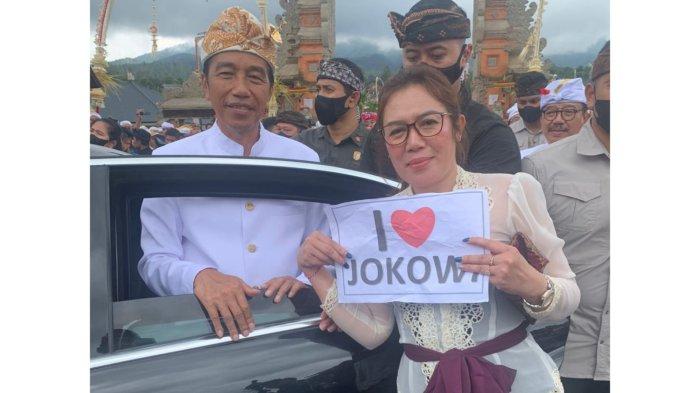 Ni Wayan Yasmini Diajak Foto oleh Jokowi di Besakih, Yasmini: Seperti ...