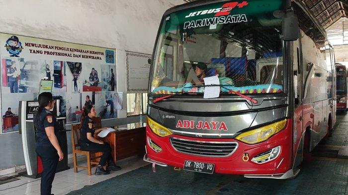 Jelang Study Tour, 7 Unit Bus Jalani Ramp Check di Dinas Perhubungan Buleleng - Tribun-bali.com