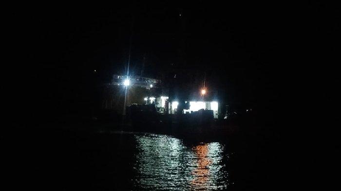 KMP Rodita Kandas Dekat Pelabuhan Padangbai Karangasem Bali, Total 137 ...