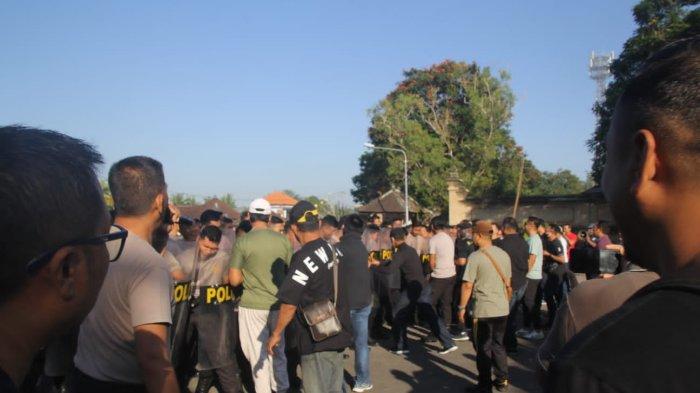 Jelang Pemilu 2024, Polres Badung Genjot Latihan Dalmas - Tribun-bali.com