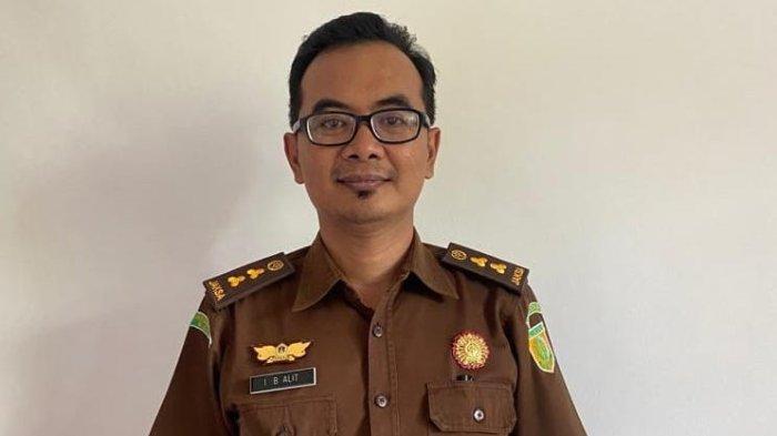 Kejaksaan Negeri Buleleng Lelang Kayu Hingga Tabung Gas Elpiji - Tribun ...