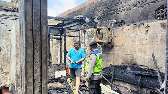 Api Dupa Terjatuh, Satu Rumah di Pemogan Ludes Terbakar, Kerugian Ditaksir Mencapai Rp1 Miliar ...