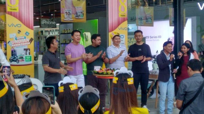 Kisah Sukses Bos Planet Gadget, Iman & Melek Digital Jadi Kuncinya ...