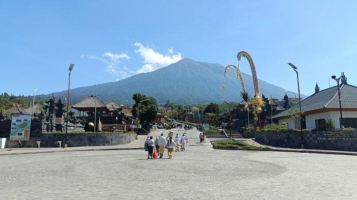 Panitia Larang Terbangkan Drone di Area Pura Gunung Agung Selama Karya ...