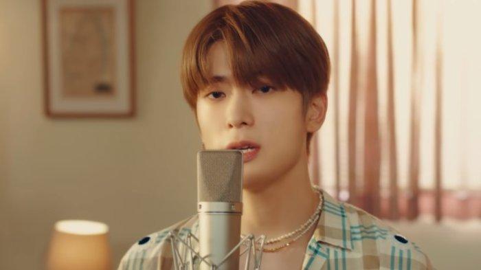 Lirik Lagu Can’t Take My Eyes off You Cover by Jaehyun Lengkap dengan Terjemahannya - Tribun ...