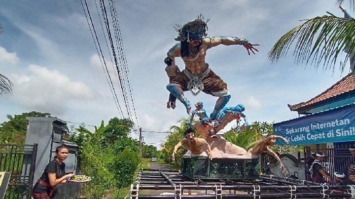 STT Widya Mandala di Jembrana Persembahkan Ogoh-ogoh Tema Bah ...