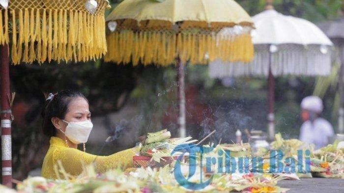 Otonan Minggu Kliwon Pujut, Umurnya Capai 78 Tahun, Berkemauan Keras ...