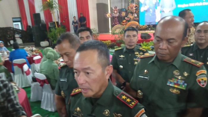 Pisah Sambut Pangdam IX/Udayana, Mayjen TNI Zamroni Sebut NTT Medan Paling Berat - Tribun-bali.com