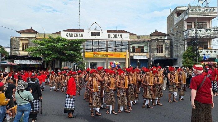 Ketua DPRD Apresiasi Kemeriahan Hut Kota Tabanan - Tribun-bali.com