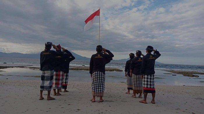 Gunakan Seragam Kebanggaan, Pecalang Batunggul Nusa Penida Gelar Apel ...