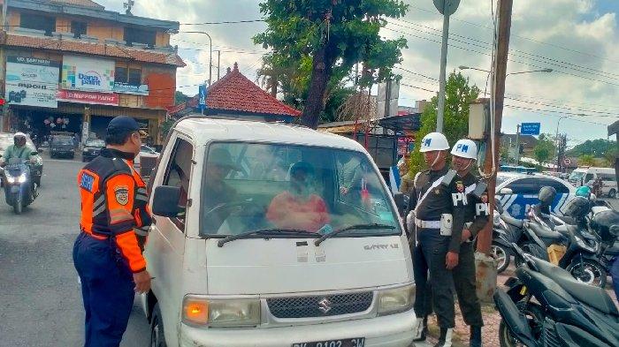 47 Kendaraan Angkutan Barang di Denpasar Bali Kena Sidak, 8 Ditilang ...