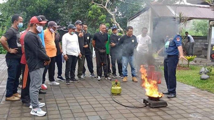 Kasatpol PP dan Damkar Klungkung Imbau Pemudik Tidak Lupa Cabut Barang ...