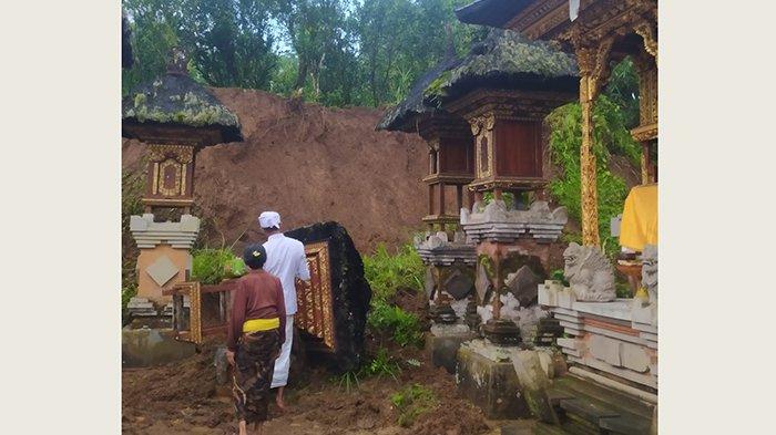 Pelinggih Merajan Roboh Diterjang Longsor di Tampaksiring, Kerugian ...