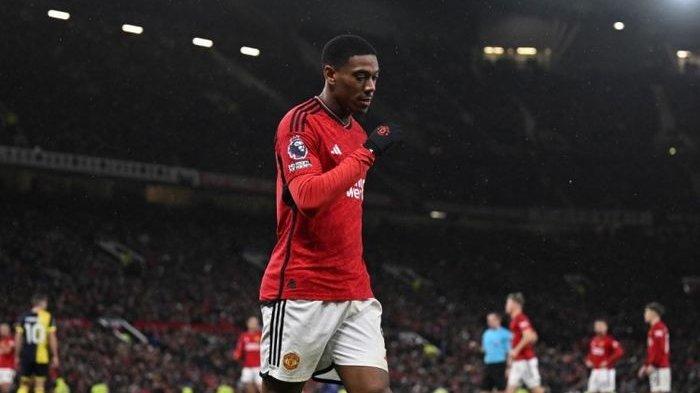 Manchester United Rombak Besar-besaran di Jendela Transfer, Kepergian ...