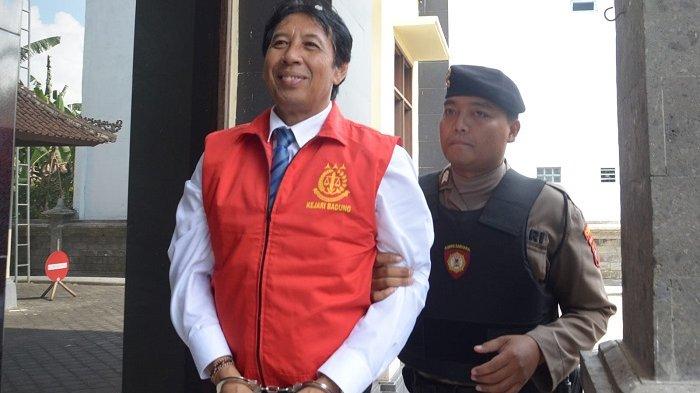 BREAKING NEWS! Prof Antara Jalani Sidang Putusan Kasus Dugaan Korupsi SPI Unud Hari Ini - Tribun ...