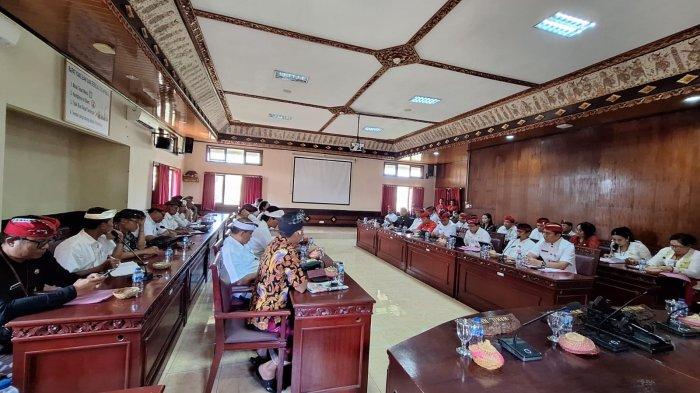 Rapat Lanjutan Rancangan KUA dan PPAS TA 2024, Banggar Dorong Optimalisasi PAD Tabanan - Tribun ...