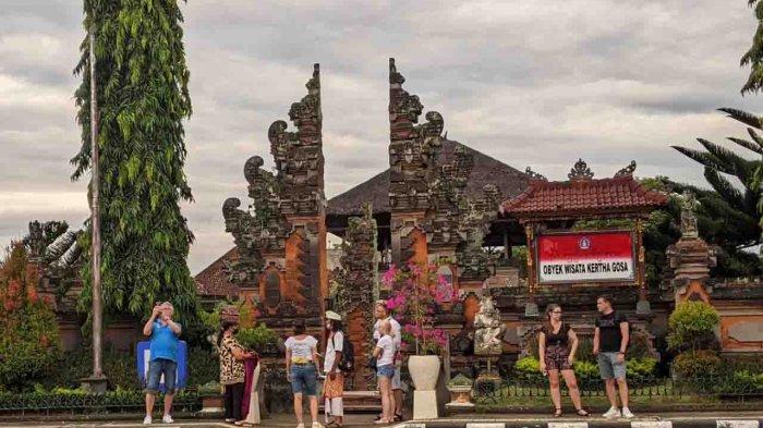Sepi Selama 2 Tahun, Destinasi Kerta Gosa Akhirnya Dikunjungi Rombongan Wisatawan Asing - Tribun ...
