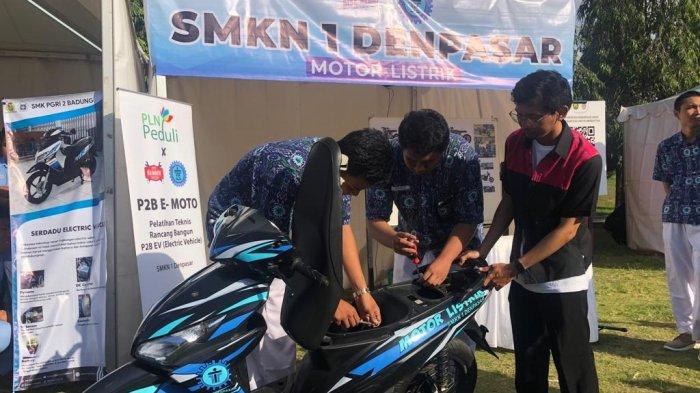 SMK 1 Denpasar Berhasil Mengkonversi Motor BBM ke Listrik - Tribun-bali.com