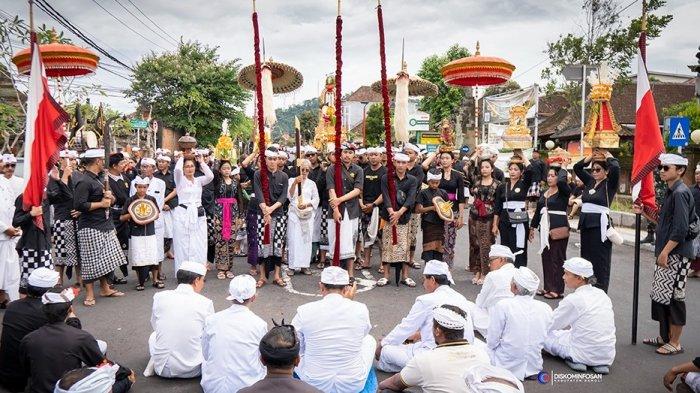 Sembilan Sulinggih Pimpin Upacara Bhakti Tawur Labuh Gentuh Sasih ...