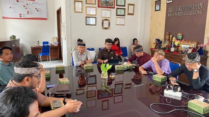 Seniman Bapang Barong Ket Buleleng Memulai Debut Pertama Pada Pesta ...