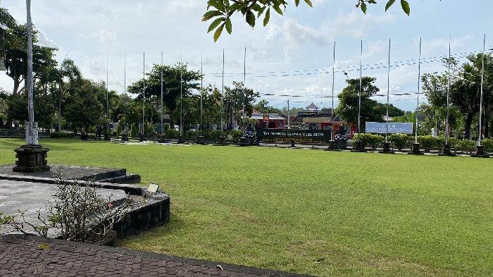 Lapangan Gedung Rektorat Unud Terpantau Sepi, Akankah Aksi Mahasiswa ...