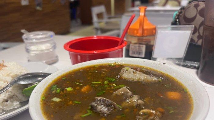 Kuliner Bali, Sensasi Sop Iga Mercon Warung Pak Diman Denpasar, Diguyur ...