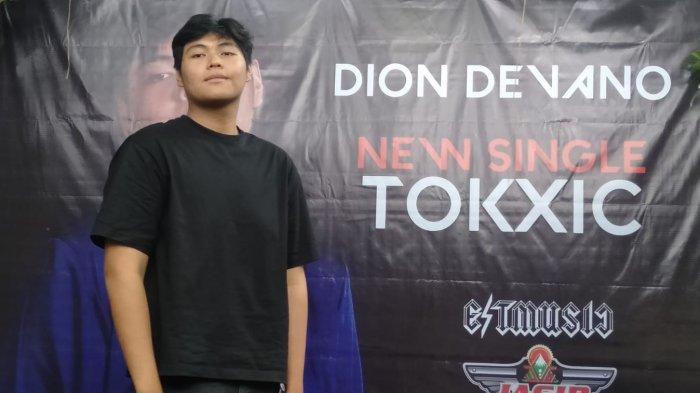 Rapper Muda Bali Lahir Kembali, Dion Devano Rilis Single Tokxic Kritisi ...