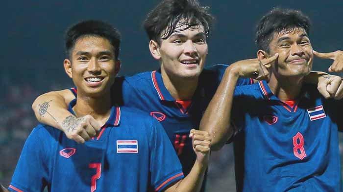 Jonathan Khemdee Umumkan Mundur dari Timnas Thailand via IG, Begini ...