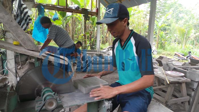 Wow, Bale Kulkul dari Batu Padas Taro Rp 50 juta - Tribun-bali.com