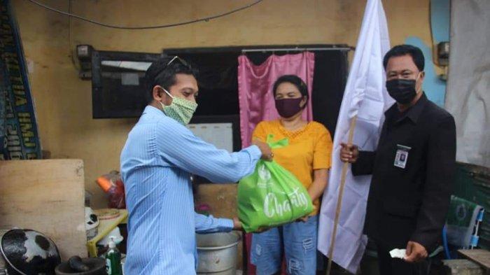 BSC Gelar Aksi Solidaritas Dengan Memberikan Paket Sembako, Warga ...