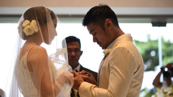 Nikahi Gadis Bali, Chicco Jericho Tetap Gunakan Ritual Adat Mangulosi ...