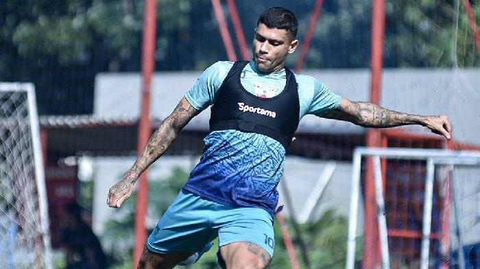 Pakai Nomor Punggung 10 Saat Latihan Bersama Persib Bandung, Ini Kata ...
