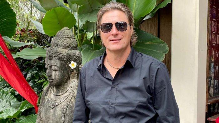 Coach Timo Scheunemann Duduki Dirtek, SSB Negaroa MSA Mulai Berlatih di ...