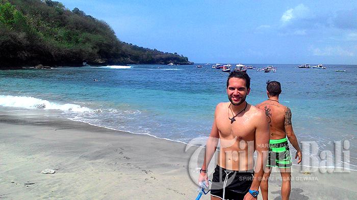 Pantai Crystal Bay, Sebutan dari Para Bule - Tribun-bali.com