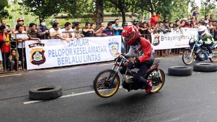 600 Joki Drag Bike Siap Tempur di Sirkuit Serangan - Tribun-bali.com