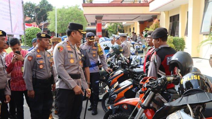 Kerahkan 200 Personel dan Anjing Polisi, Polisi Sterelisasi Tiga Gereja Besar di Kota Singaraja ...