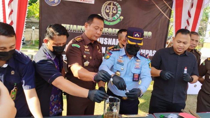 Bandar Besar Narkoba Membidik Pasar Buleleng, Kasat Reskrim: Wajah Polisi Dikenali Para Pengedar ...
