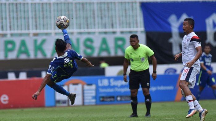 Skor Kacamata Babak Pertama Persib Bandung vs Arema FC, Simak Ulasannya ...