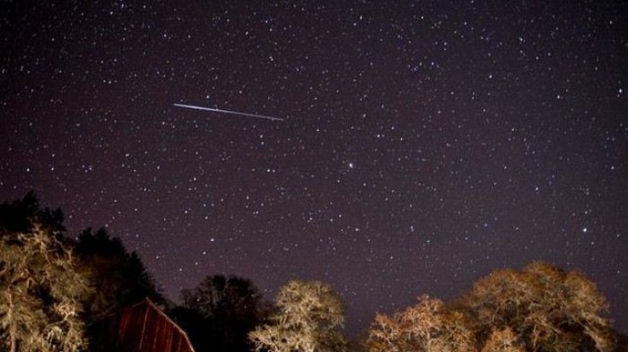 6 Fenomena Langit November 2020, Puncak Hujan Meteor Hingga Gerhana ...
