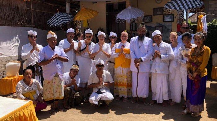 Ida Shri Begawan Khresna Ardhana Kepakisan Jalankan Sesana ...