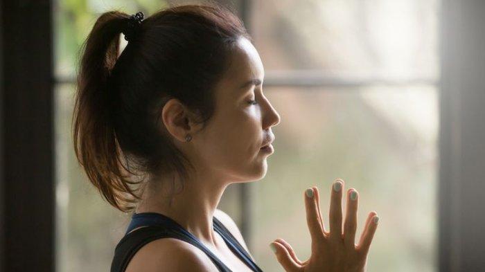 Tak Perlu Repot, 5 Latihan Olahraga Ini Bisa Dilakukan Sambil Rebahan ...