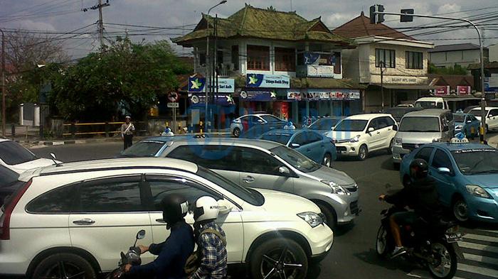 Jalanan di Wilayah Kuta Hampir Lumpuh Total, Ini Titik Kemacetannya ...
