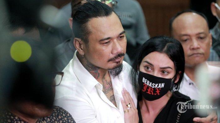 TERUNGKAP INI Alasan Jerinx Divonis 1 Tahun Penjara dan Didenda Rp 25 ...