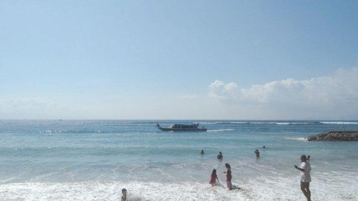 Bmkg Minta Waspadai Gelombang Laut Penyeberangan Di Bali Hingga Empat