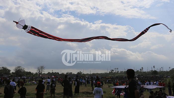 Satu Daerah di Bali Ini Ada ‘Hari Libur Nasional Layangan’ - Tribun ...