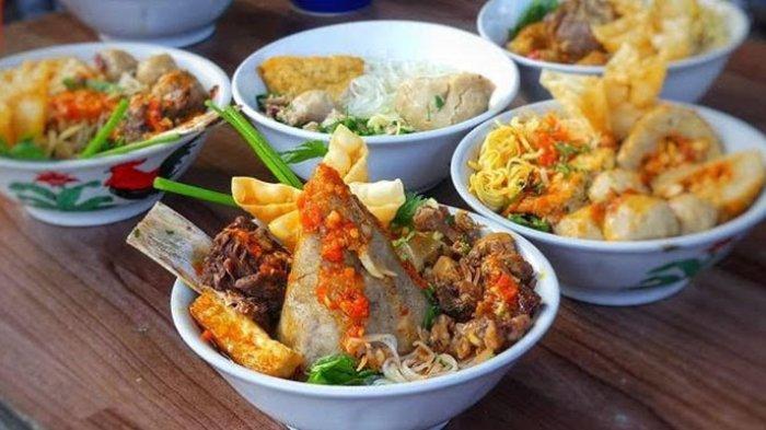 Mencicipi Lezatnya Bakso Iga Canggu Ditemani Pemandangan Persawahan ...