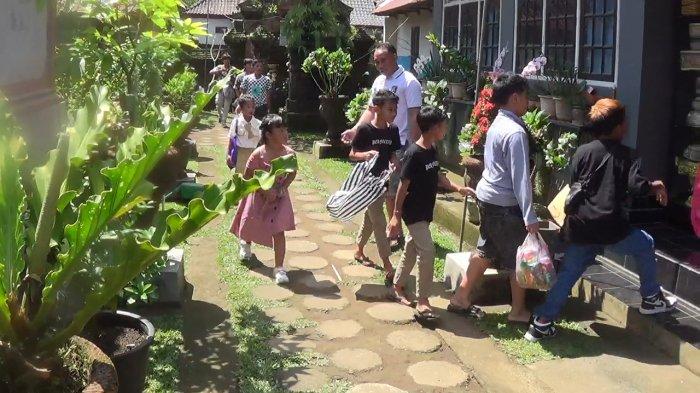 Mirip dengan Lebaran, Tradisi Unik Ngembak Geni di Banjar Malet Gusti Desa Penglumbaran Susut ...