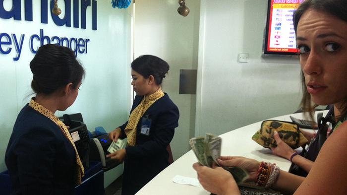 Bagaimana Mengurus Izin Money Changer? - Tribun-bali.com