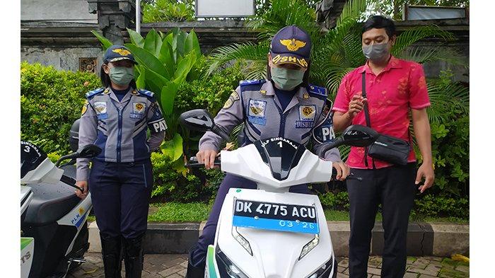 Dishub Buleleng Dipinjamkan Motor Listrik Untuk Padamkan LPJU Saat ...