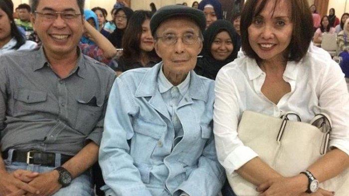 Oka Rusmini Mengenang Sapardi Djoko Damono, Punya Tempat Makan Favorit ...